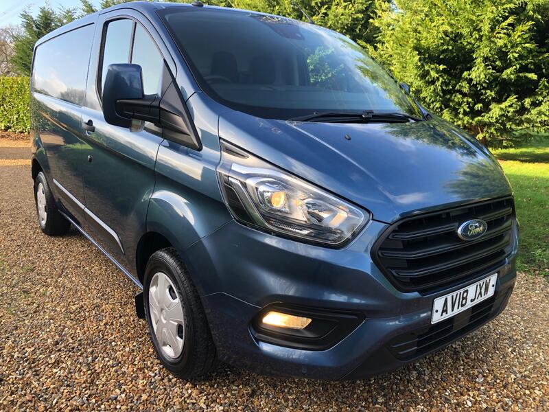 Used FORD TRANSIT CUSTOM 2018 Blue in Wimborne, Dorset | New Forest Vans