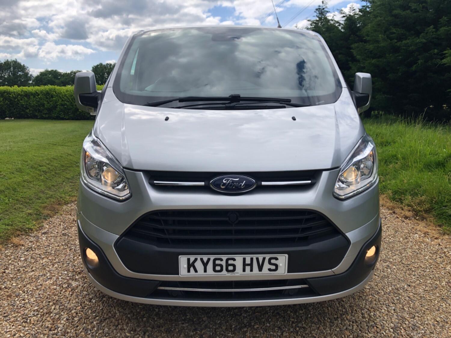 SOLD - Used FORD TRANSIT CUSTOM 2016 Silver in Wimborne, Dorset | New ...