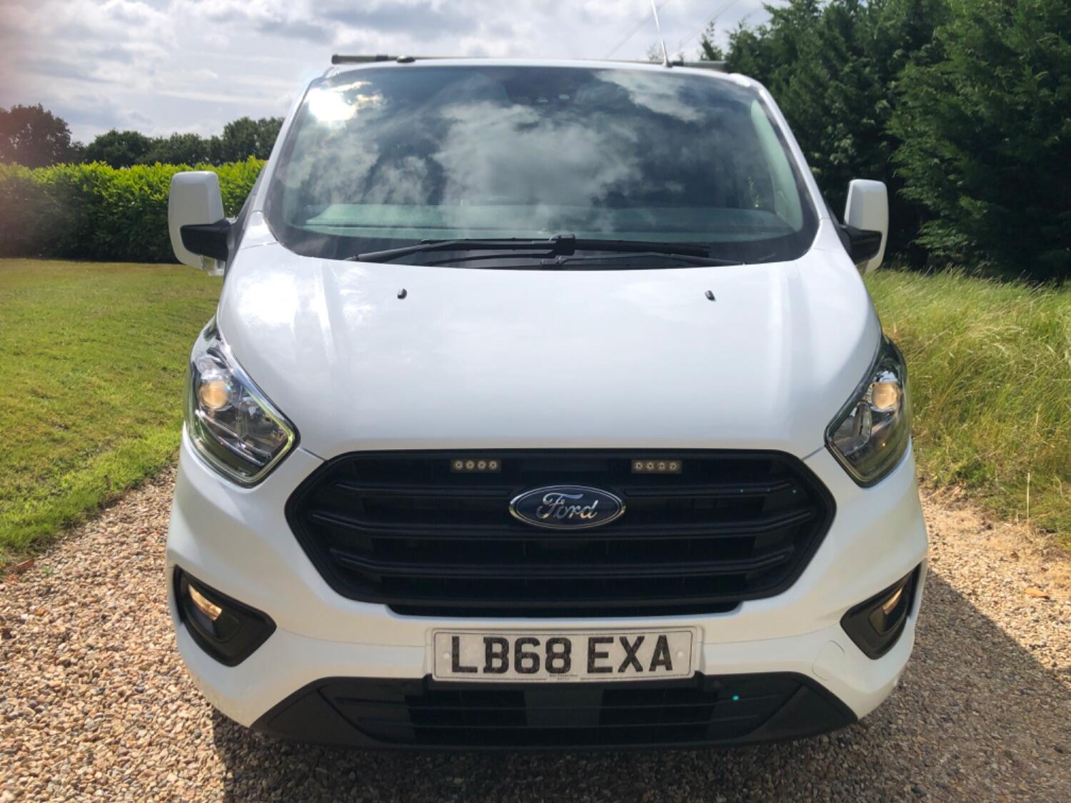 Used FORD TRANSIT CUSTOM 2019 White in Wimborne, Dorset | New Forest Vans